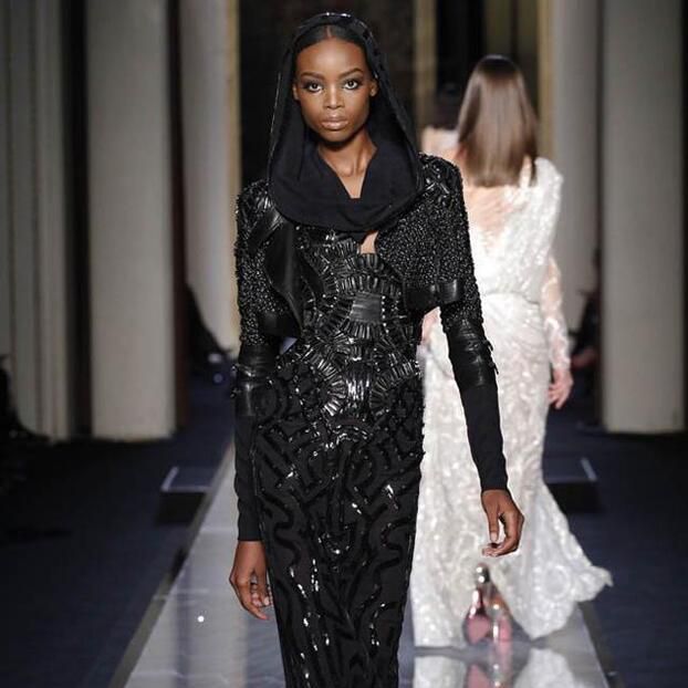 Atelier Versace Kicks Off Haute Couture Week in Iconic 80s Style ...