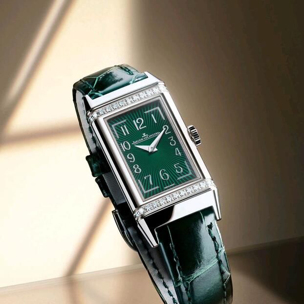 Reverso One Monoface in Green by Jaeger-leCoultre | SENATUS