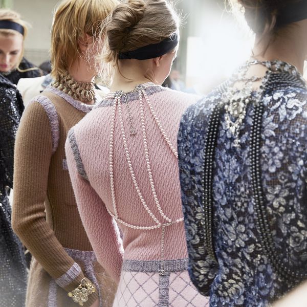 Backstage at CHANEL Fall/Winter 2015/2016 | SENATUS