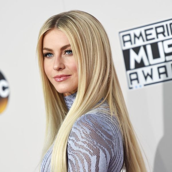 Seen @ American Music Awards Red Carpet 2016 | SENATUS