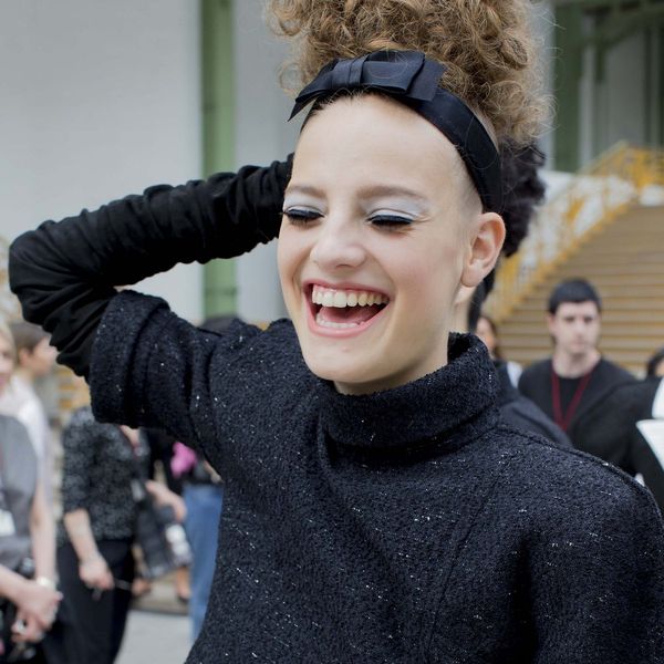 Backstage at CHANEL Couture Fall 2016 | SENATUS