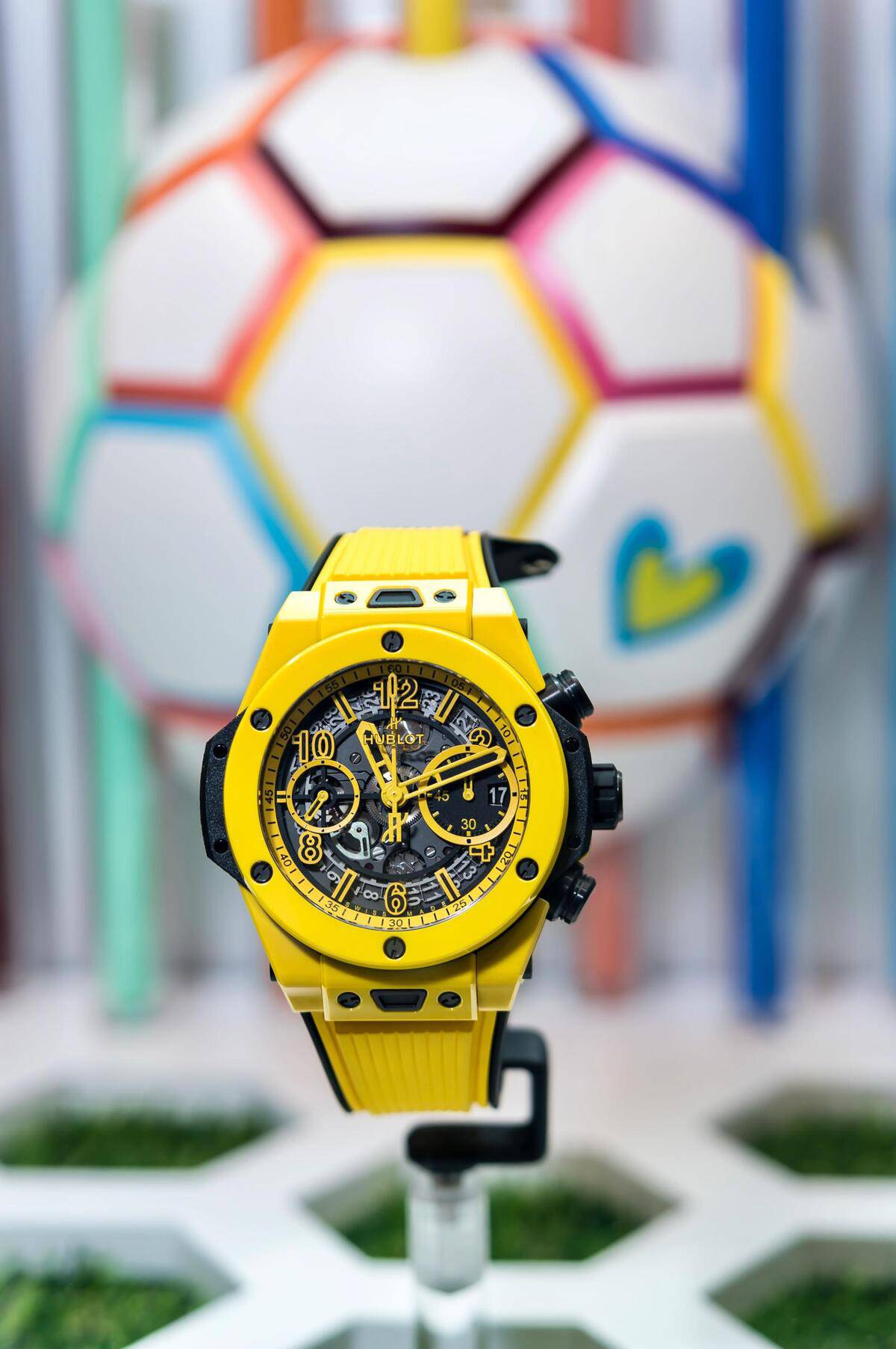 Hublot Pop-up at Vivocity in Singapore - a showcase of Big Bang ...