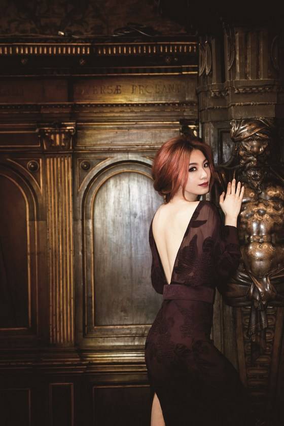 S.H.E covers ELLE Taiwan November 2012 | SENATUS