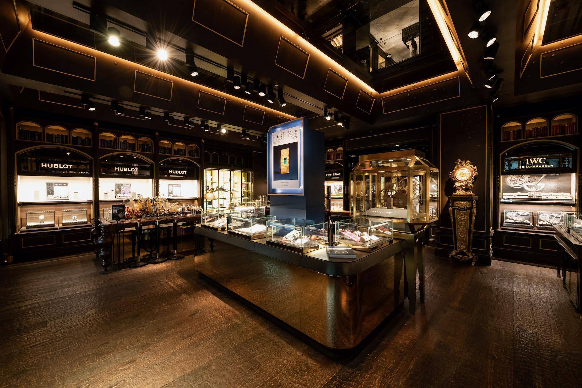 'Piaget, Artist of Precious Time' Patrimony Exhibition at Malmaison by ...