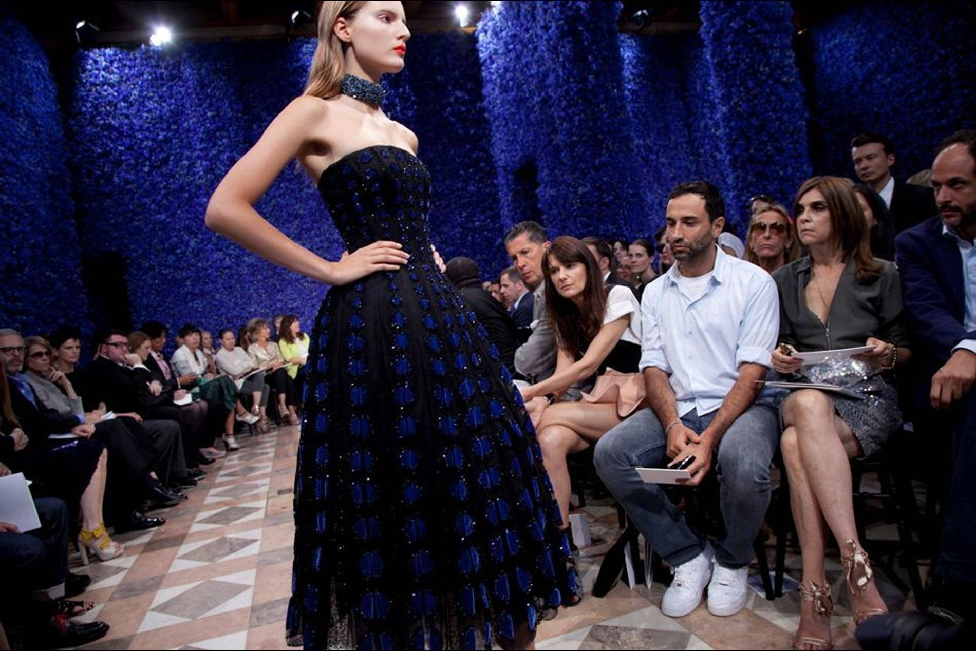Raf Simons Makes His Haute Couture Debut For Dior | SENATUS