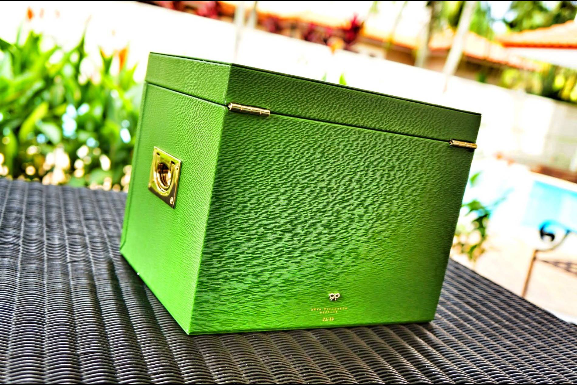 Anya Hindmarch Limited Edition Crème de LA MER Ultimate Box | SENATUS